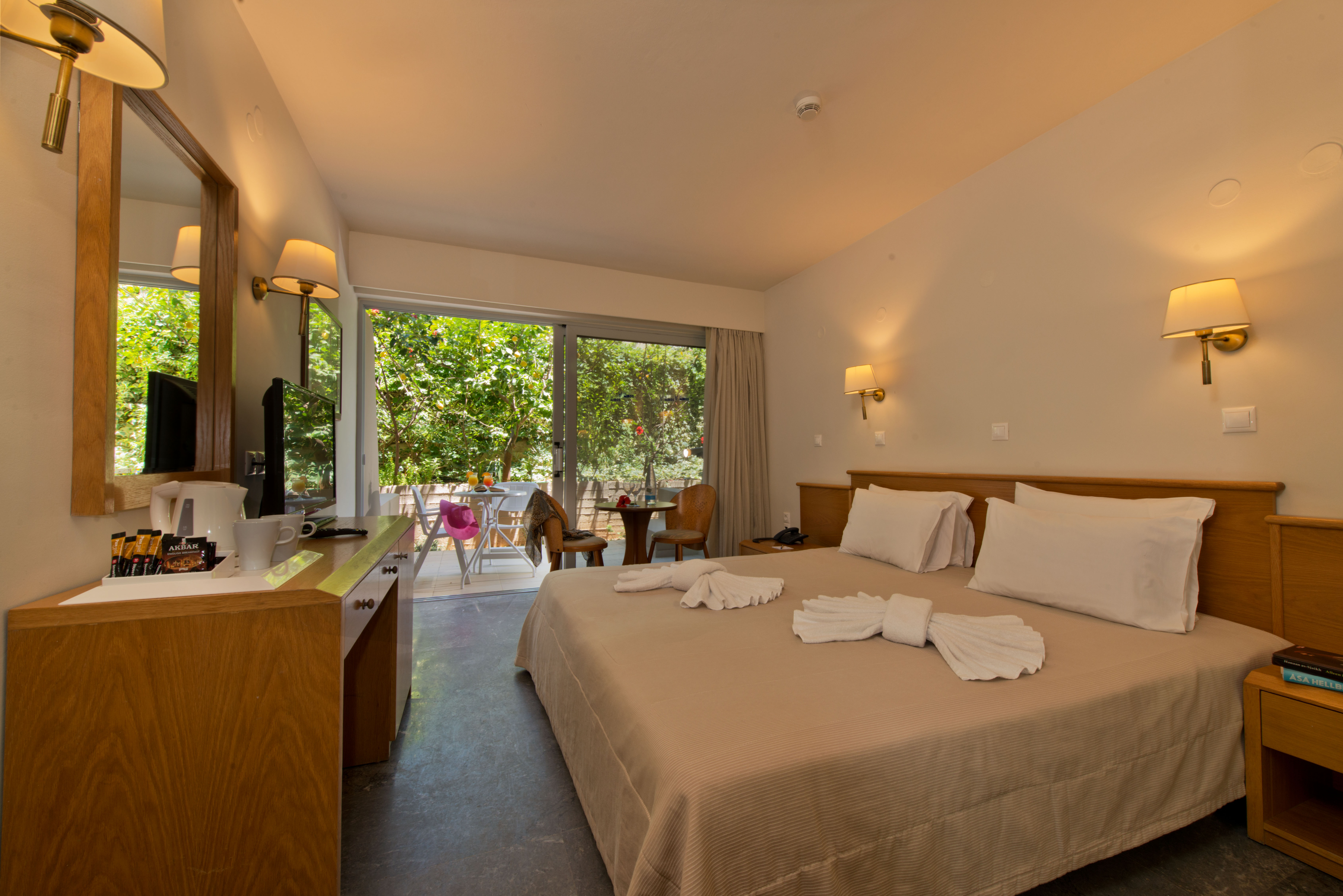 Minos Hotel in Rethymno Crete: 4 star hotel rethymno, hotel minos crete ...