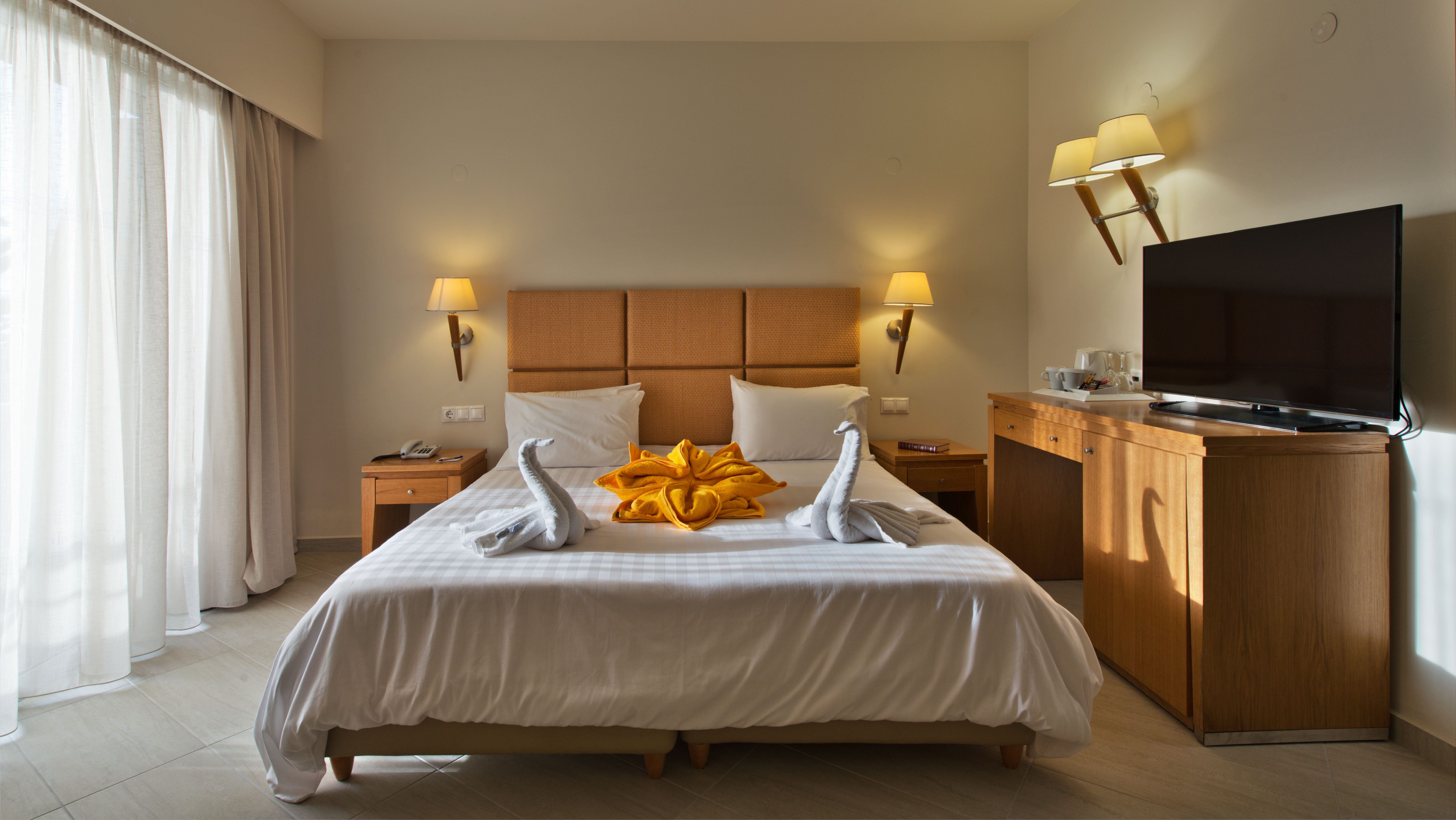 Minos Hotel in Rethymno Crete: 4 star hotel rethymno, hotel minos crete ...