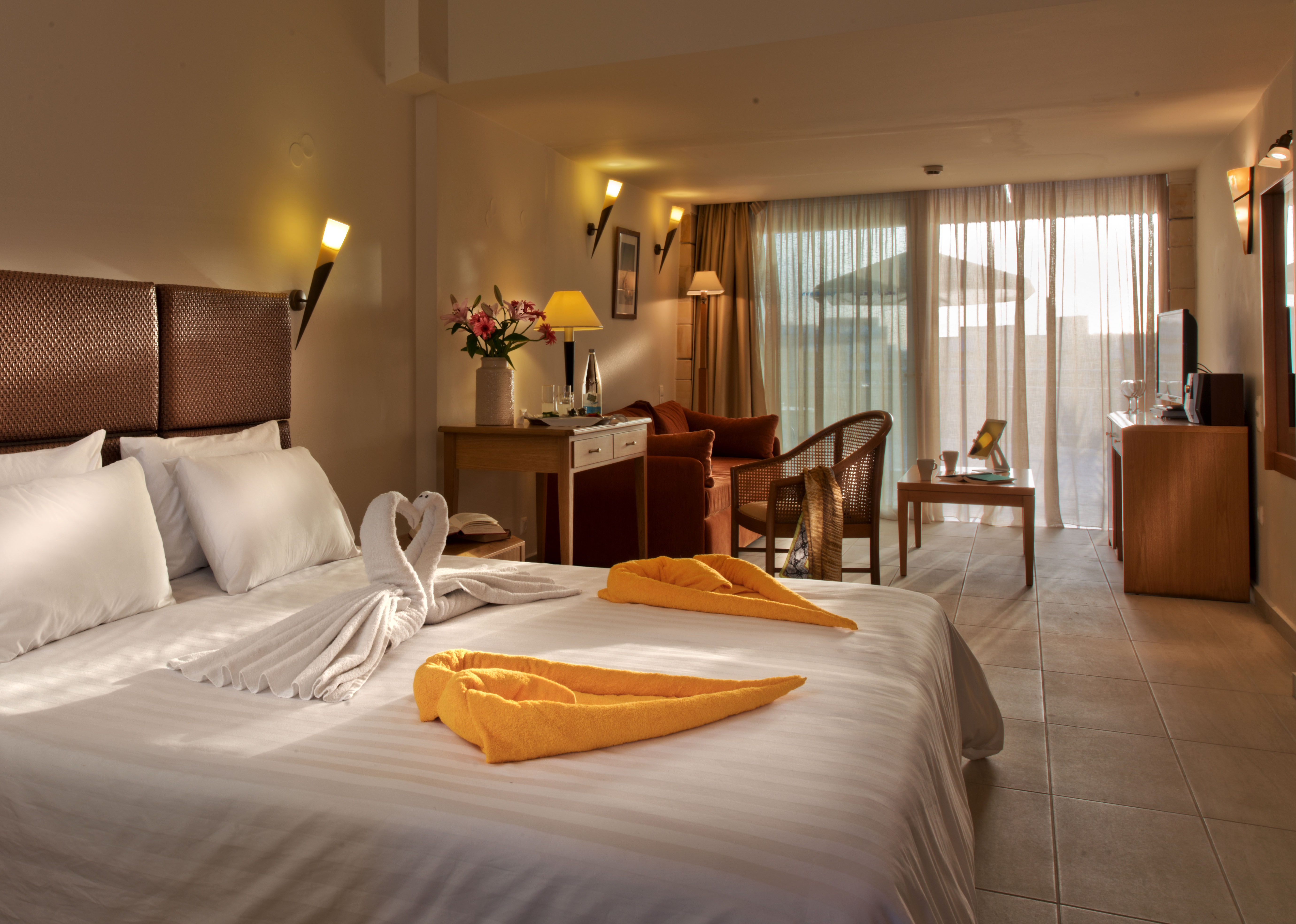 Minos Hotel in Rethymno Crete: 4 star hotel rethymno, hotel minos crete ...