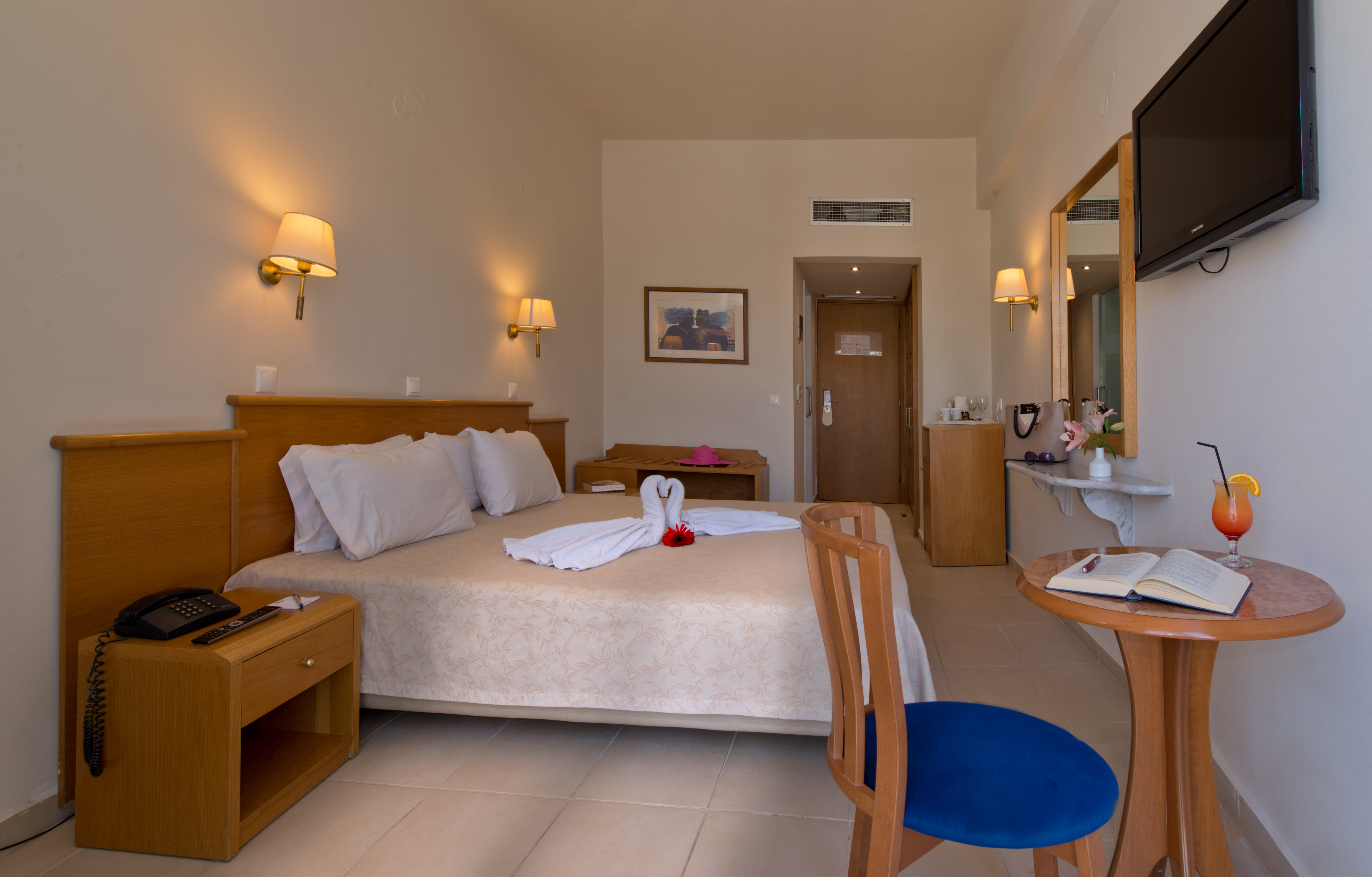 Minos Hotel in Rethymno Crete: 4 star hotel rethymno, hotel minos crete ...